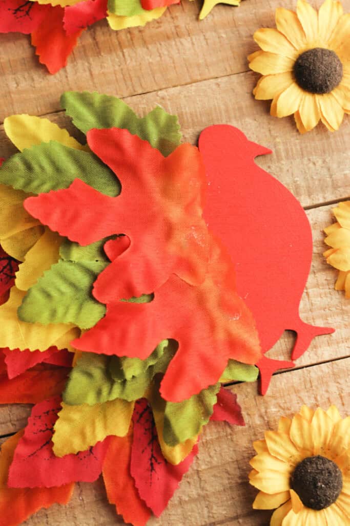 Explore fun and easy Thanksgiving turkey crafts for kids!